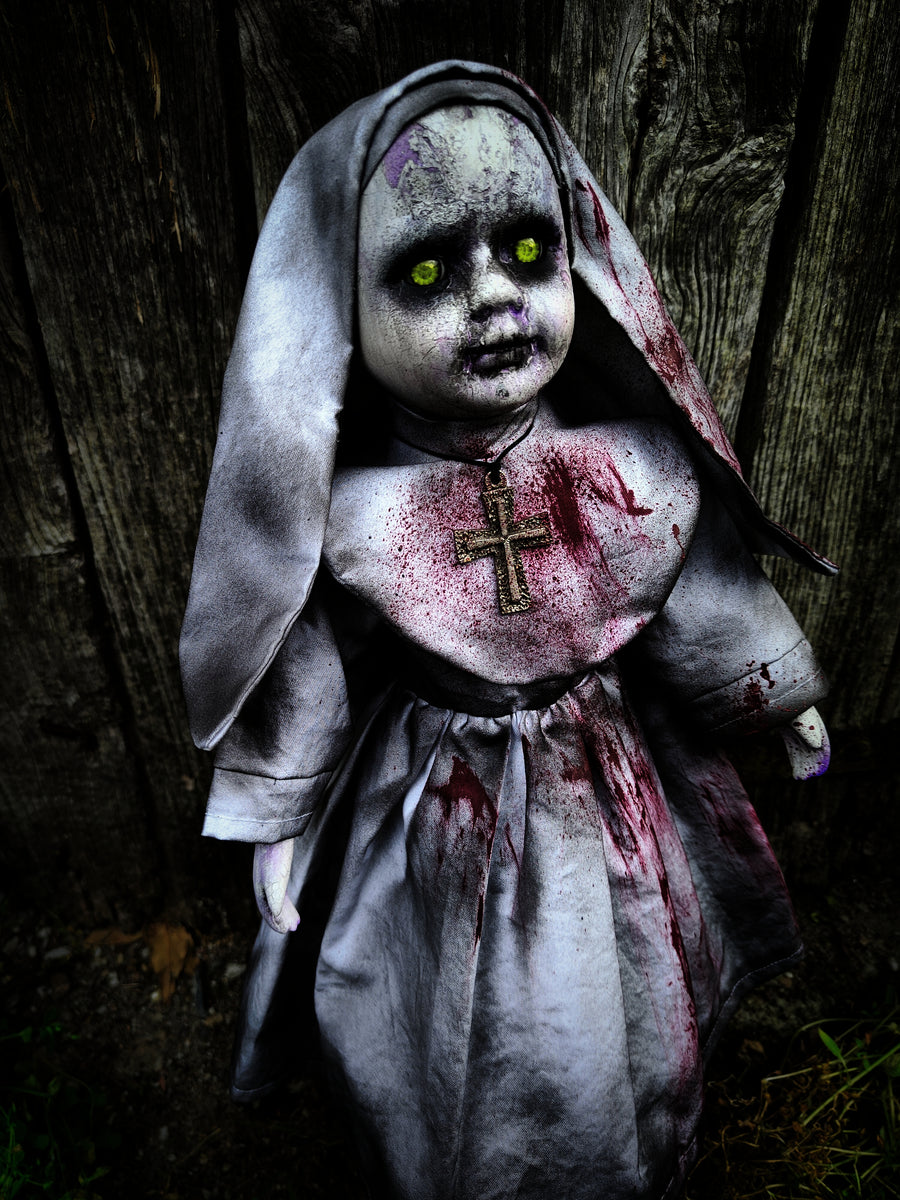 Wicker Horror Doll – Horror Party Dolls