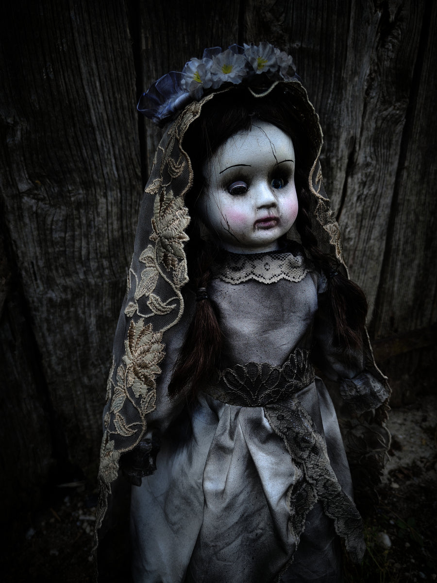 Niña Horror Doll – Horror Party Dolls